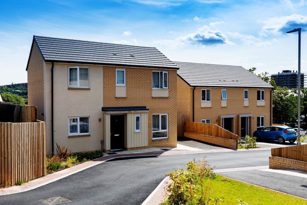 Partners celebrate milestone completion of Beech Hill housing development in Calderdale - labm